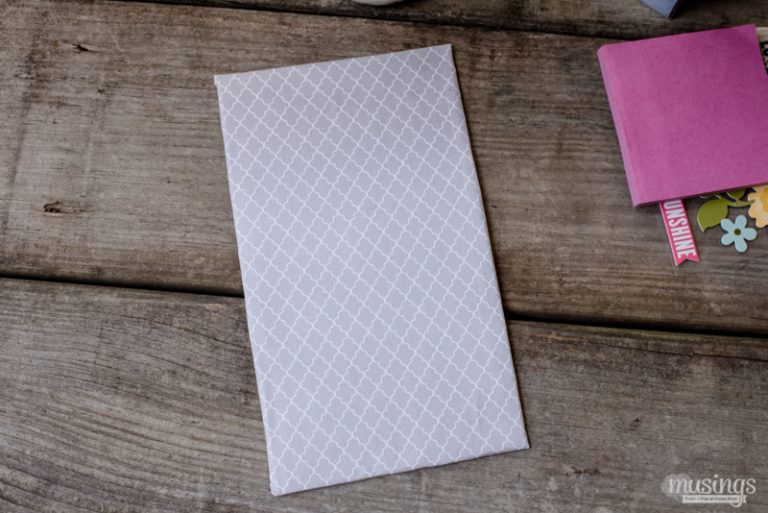 Magnetic Post-it Notes Holder - Living Well Mom