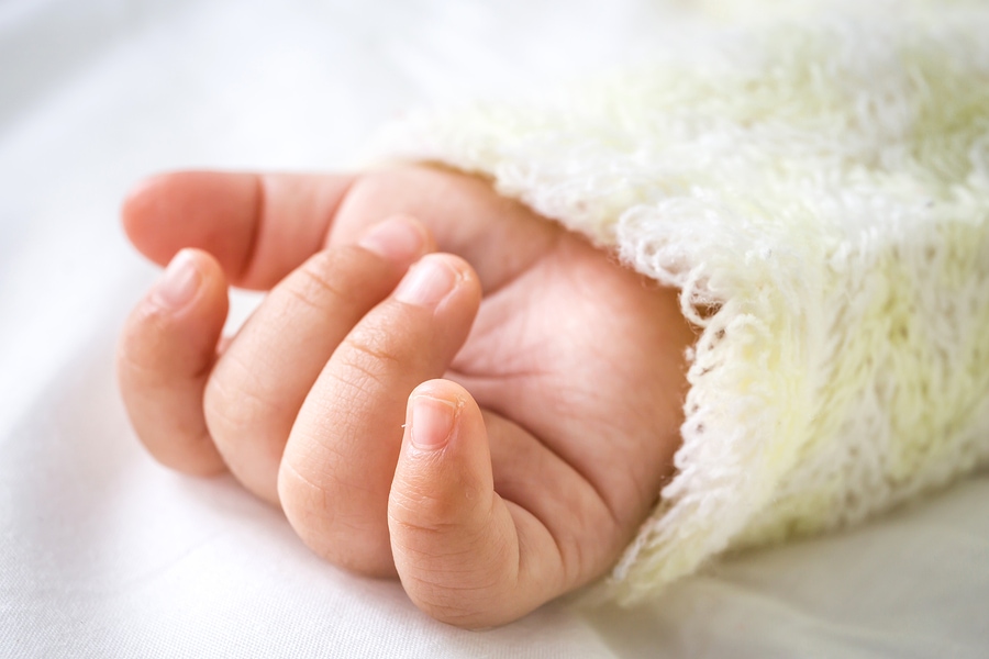 10 Encouraging Quotes for NICU Moms