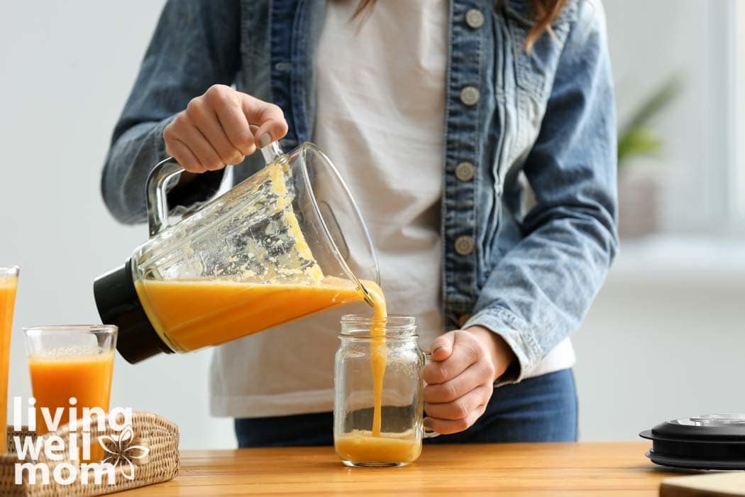 5 Seriously Doable Hacks: How to Stop Snacking (and stick to it!)